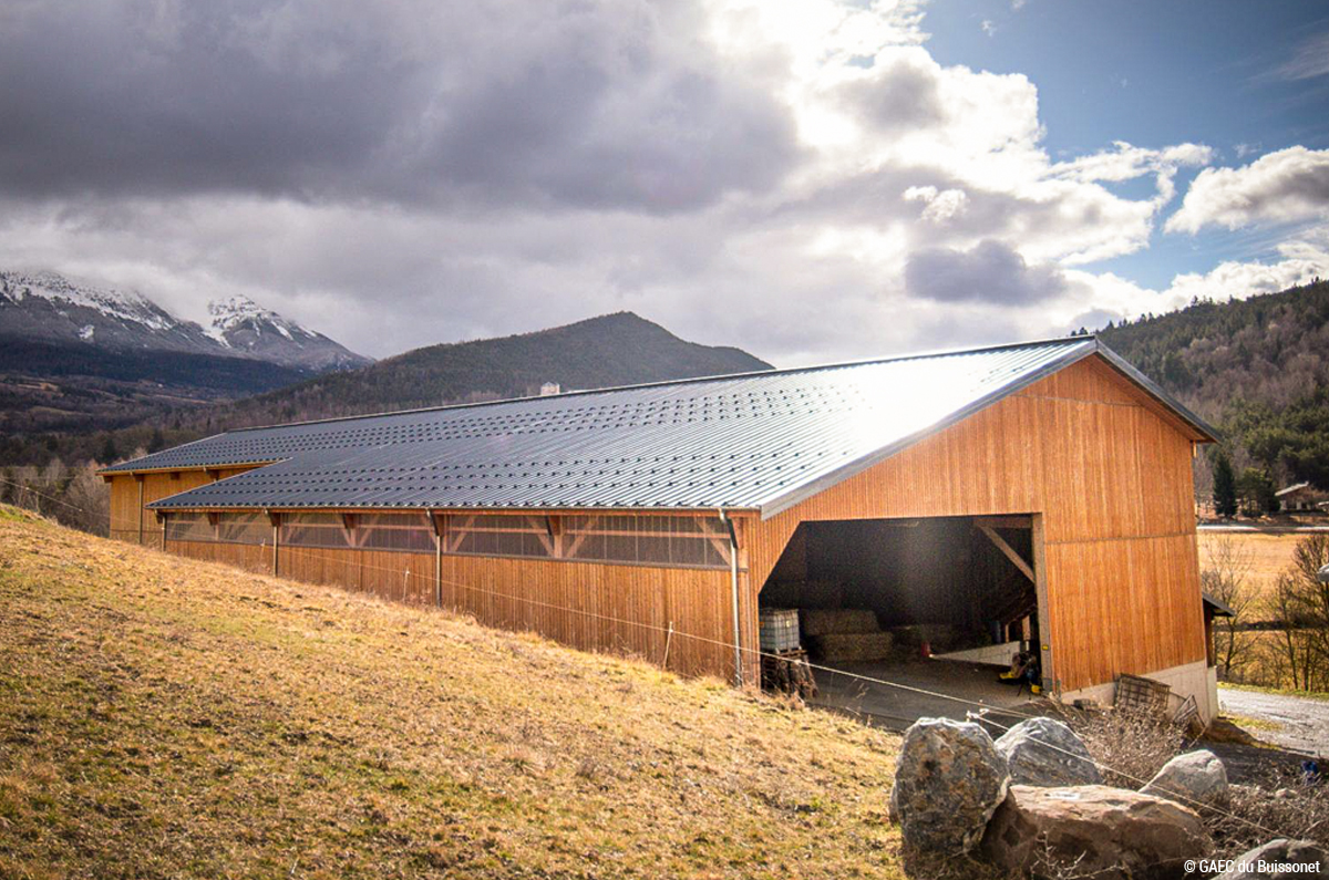 Une grange de séchage pour améliorer l'autonomie de la ferme ...